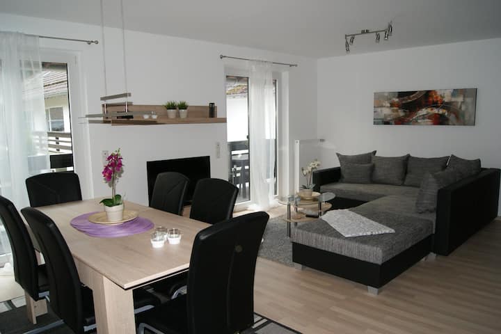 "Bachblick 2" Apartment With Large Balcony - Hammer