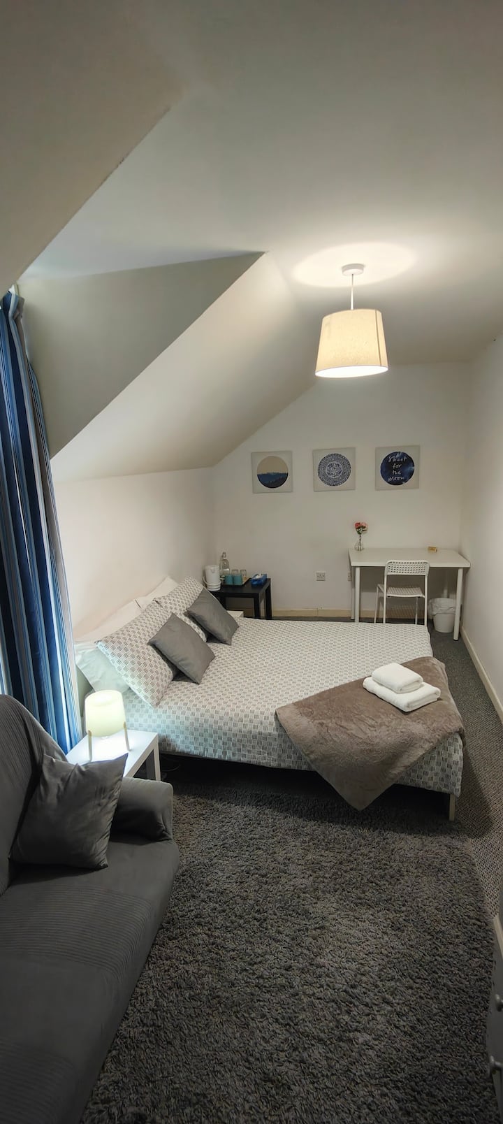 #5 Double Room - Shared Bathroom - Galway Room - Cork