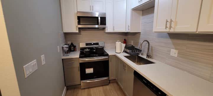 Renovated 2nd Floor 1 Bed/1 Bath In West Valley. - Santa Clara, CA