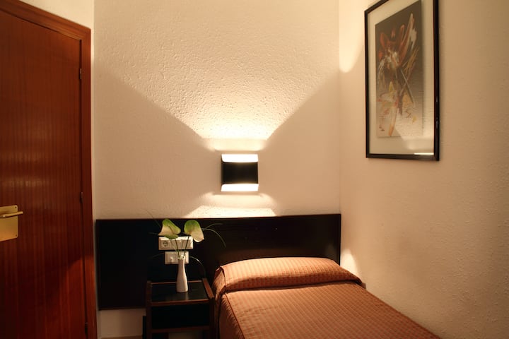 Individual Interior Room - Barcelona