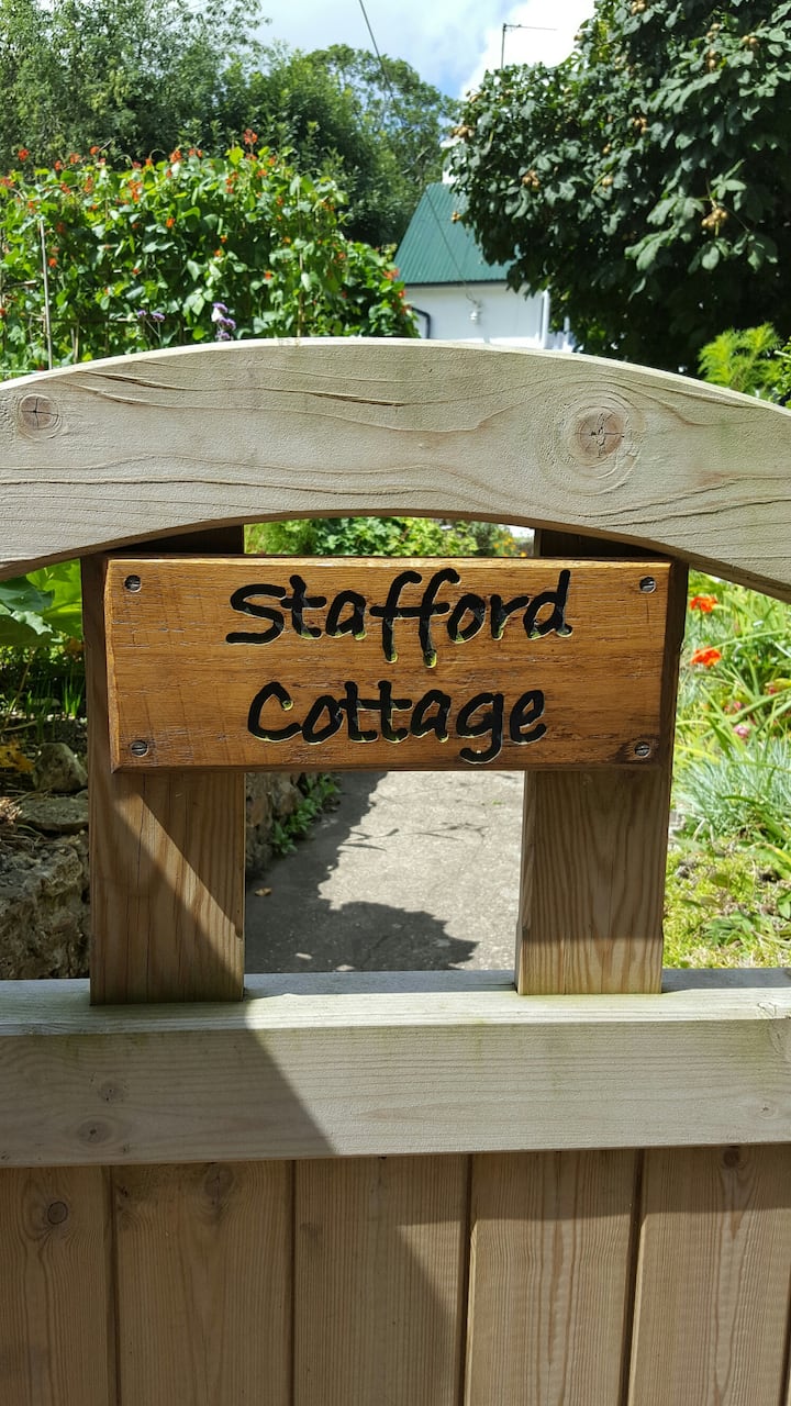 Charming & Quaint Country Cottage - Beer
