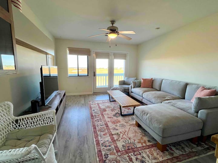 Charming Condo In Folly Beach, Charleston - James Island, SC