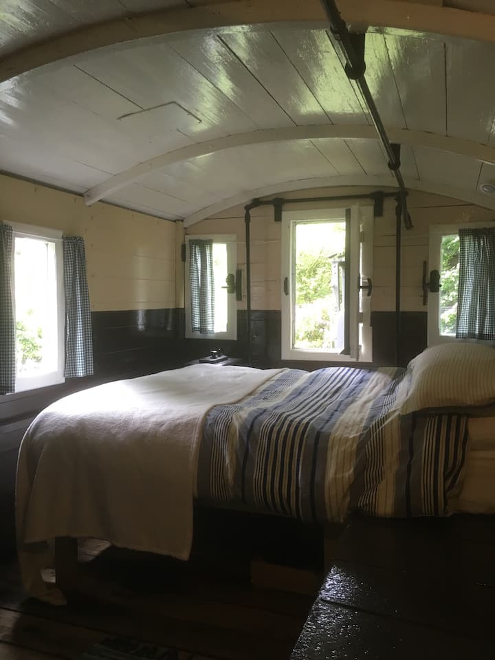 An Amazing Space:the Toad Brake Van - Mevagissey