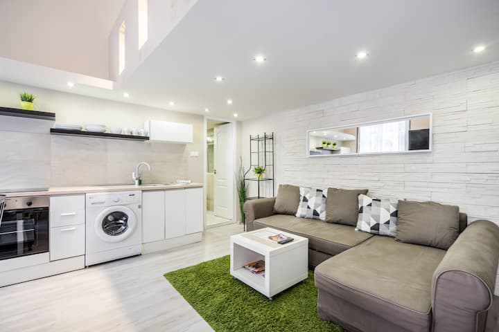 Green City Center - 2br Loft, 5min Walk To Opera - Budapest