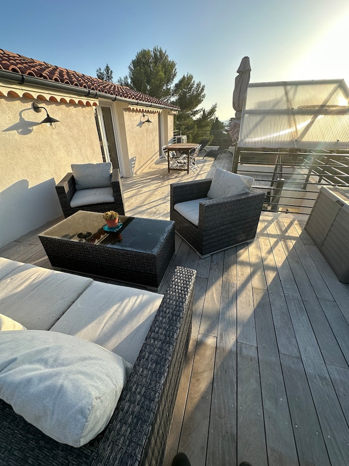 F2 Rooftop 40m² + Premier Petit-déj Offert ! - Côte d'Azur