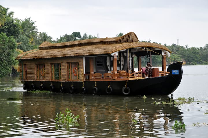 Angel Backwaters 2 Bedroom -Deluxe Alleppey Round - Alappuzha