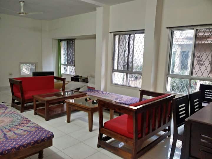 Sanitized ★☞ Well Located Big Room In A House - プネー