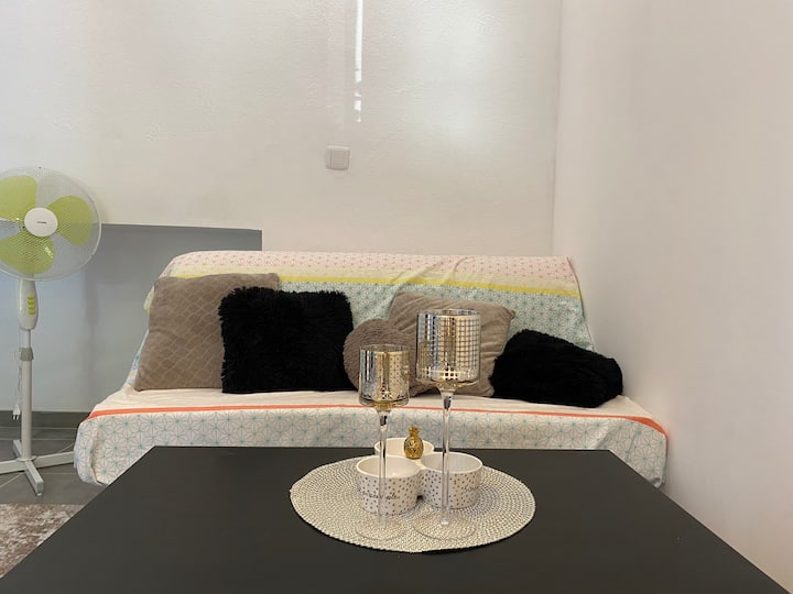 Petit Studio Rénové, Dans Le Village - Opio