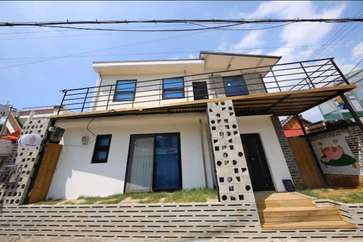 발산하우스 - 2층 3인실 '방방방' - Gwangju