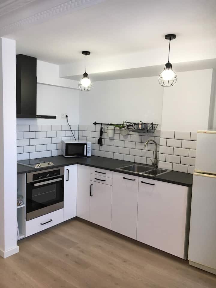 Apartamento Cómodo Y Acogedor. Bien Equipado - San Gregorio