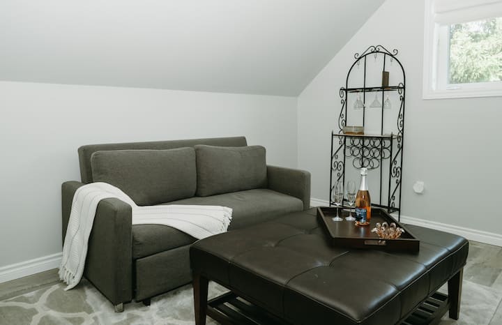 The Queen Lizzie Suite - Picton