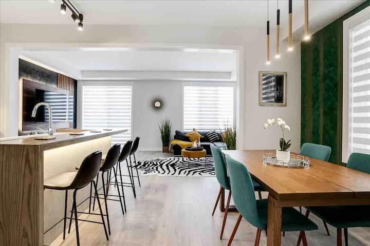 Stylish & Renovated 3bdr Home In Barrie - Barrie