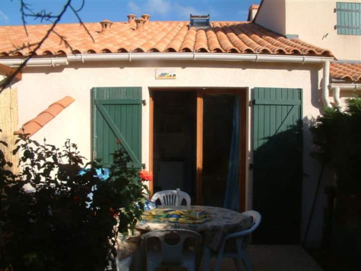 Charmante Maison Avec Terrain Clos - La Palmyre