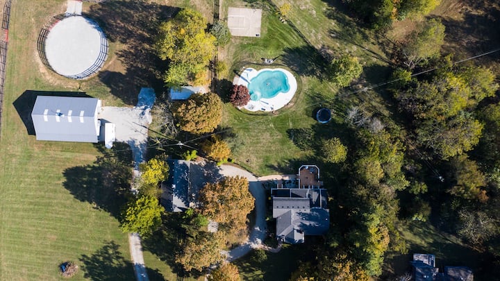 Kentucky Horse Farm Stay- Ky Derby/yew Dell Garden - Louisville, KY