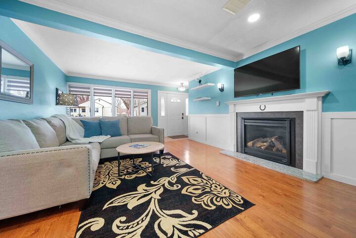 The Modern Oasis: Beautiful Home W/pool & Sunroom! - Détroit, MI