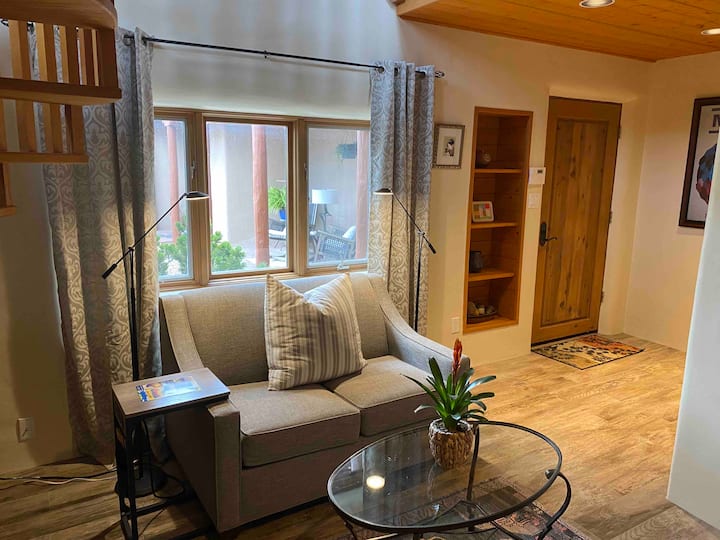Private Casita W/ Gorgeous Mountain Views. - Santa Fe