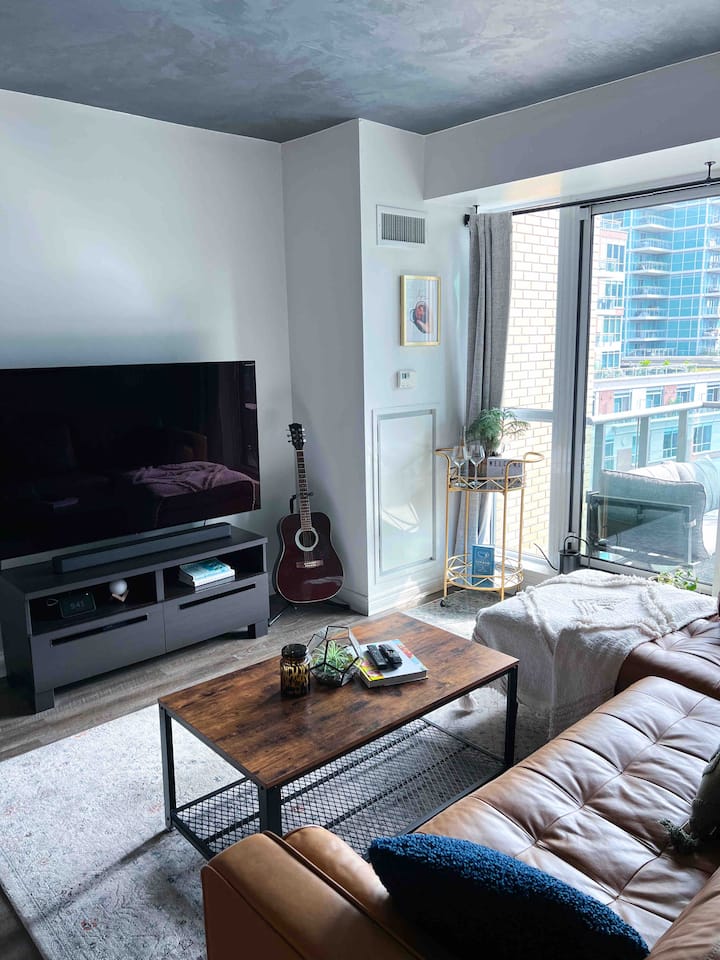 Downtown Condo With A View! - Casa Di Leo - Toronto