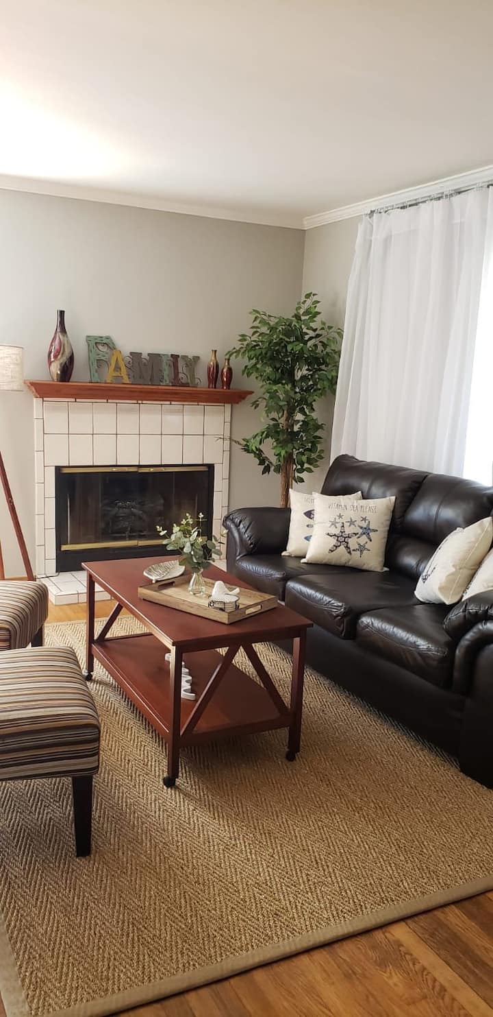 Beautiful,relaxing Entire Home Near Shops & Beach - Ventura, CA