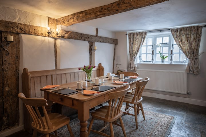 Old Beams Bed & Breakfast - Oak - Evesham