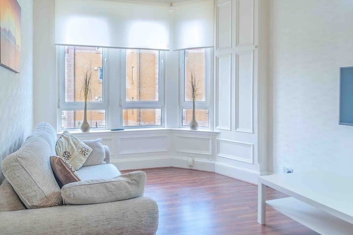 Modern 2 Bedroom Apartment In Centre Of Edinburgh - Craigmillar Castle