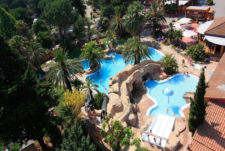 3 Bedroom Mobile Home For 6. 35m2 Decking. Air-con - Collioure