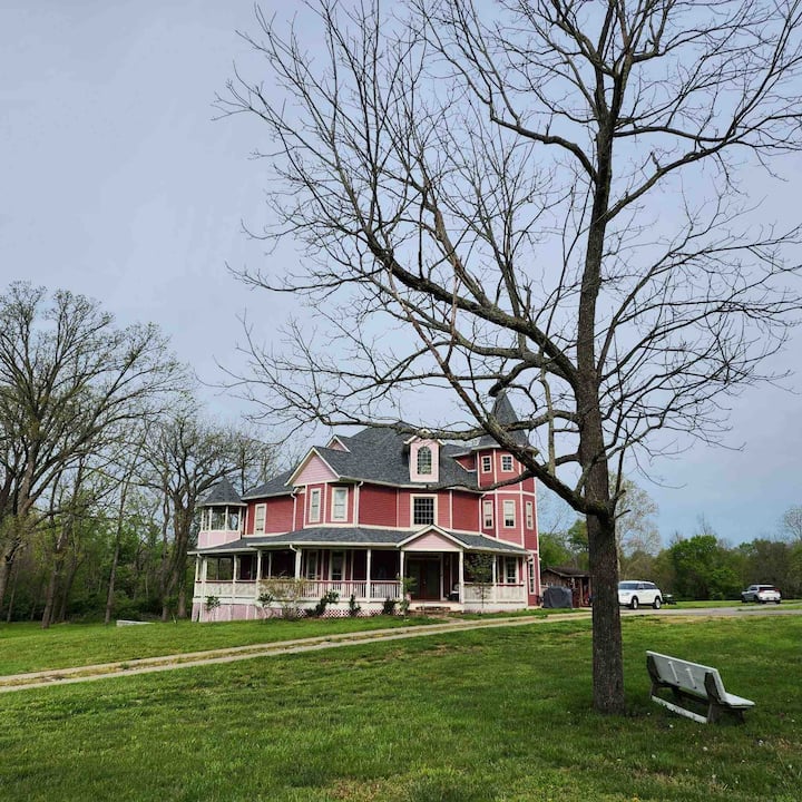 Blue Room Creek Side Bed And Breakfast - Lexington, KY