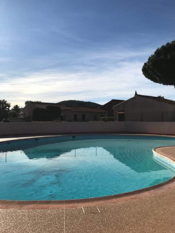 Villa 6pers. Dans Résidence Avec Piscine Et Tennis - Bormes-les-Mimosas