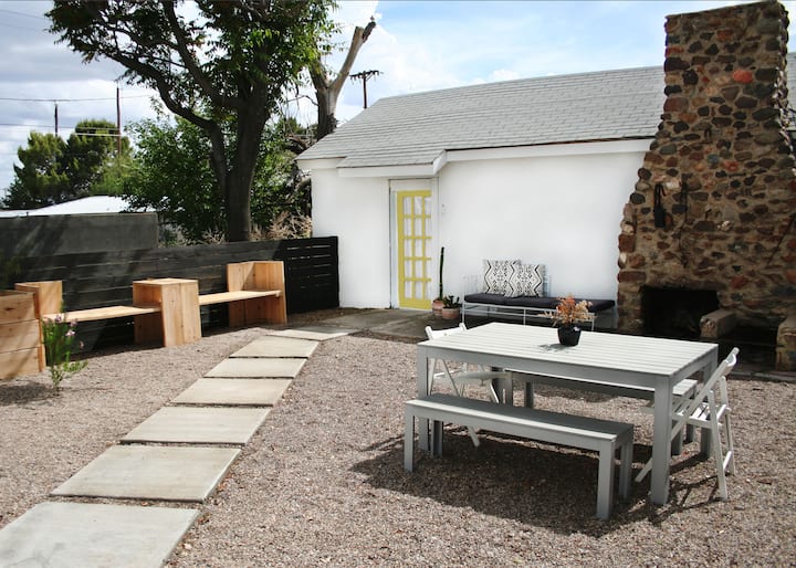 Central Courtyard Casita - Marfa, TX