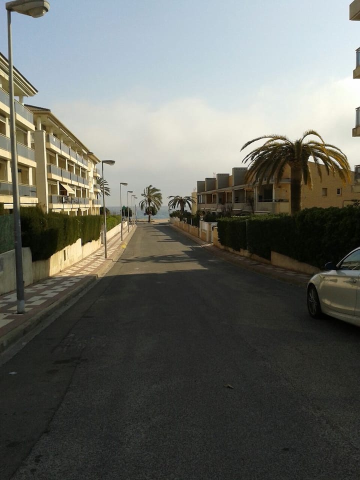 Planta Baja Con Patio En La Llosa - Cambrils