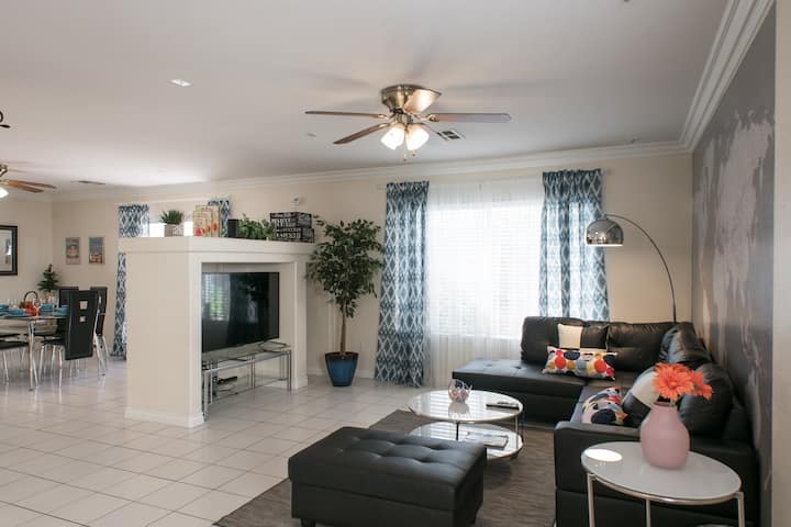 Comfy Clean Quiet 3br House Close To Strip&airport - Las Vegas, NV