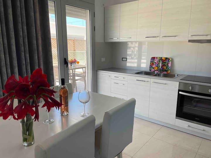 Two Bedroom With Sea View - Sarandë