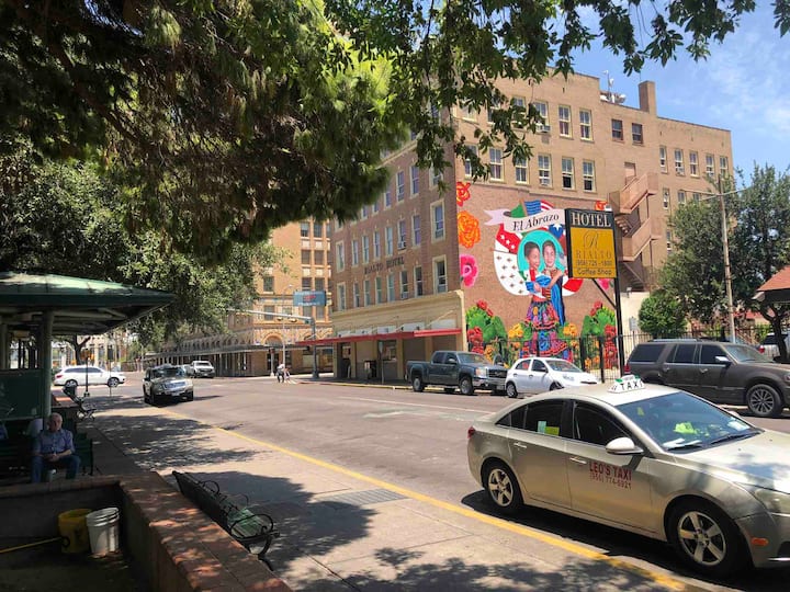 Rialto Hotel Downtown Laredo Full Executive - Laredo, TX