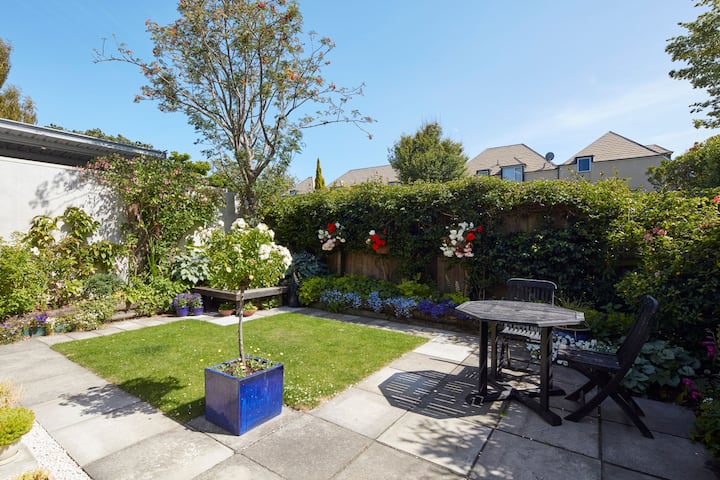 Cosy Townhouse In The Heart Of Christchurch - Christchurch