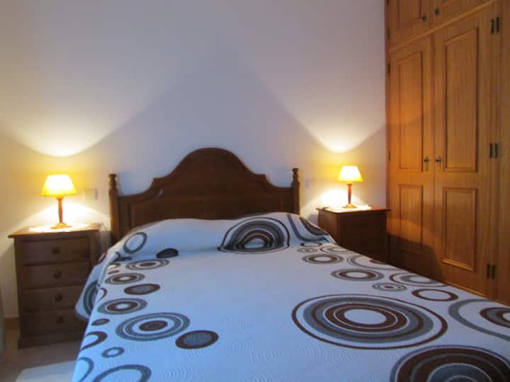 Quarto Amarelo - Sagres - Hotéis-fazenda para Alugar em Sagres, Faro ...