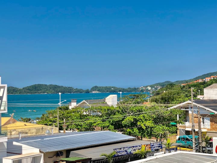 Vista Deslumbrante Para O Mar. Lovely Sea-view. - Bombinhas