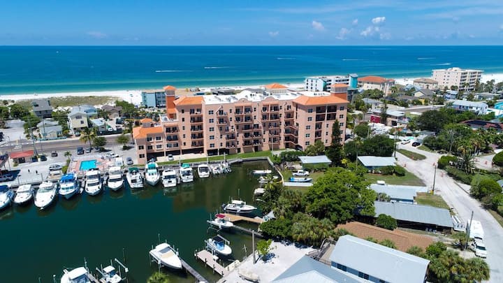 Madeira Bay Resort Ii & Marina - Madeira Beach, FL