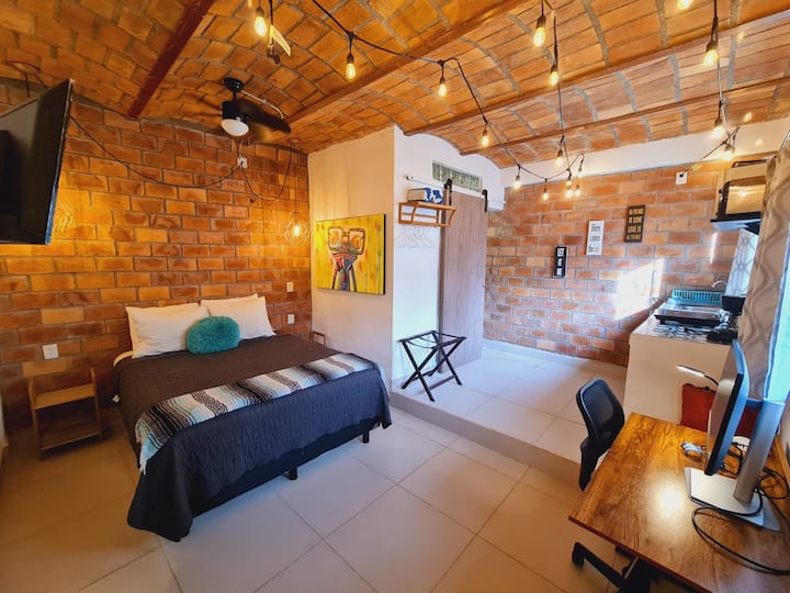 Fantastic Studio W/ac 2.5 Blocks From The Beach! - Sayulita