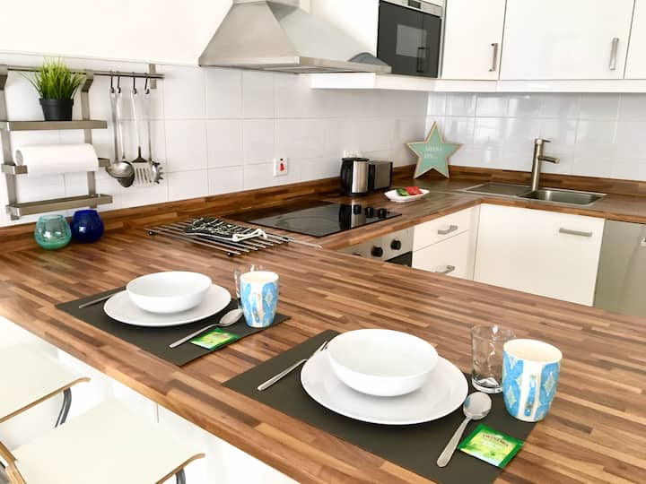 Super Location! Spinola Bay, St Julians, 2 Bedroom - Malta