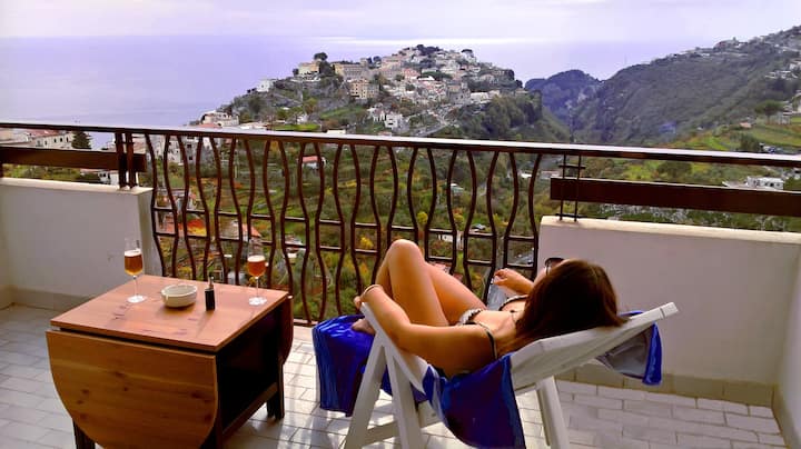 Ravello Hill, Stunning Mountains Trails To Amalfi - Ravello
