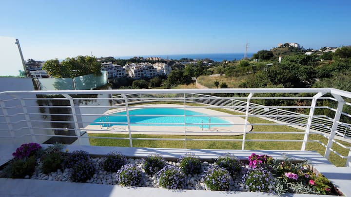 Lumineux Appartement De Standing Avec Vue Sur Mer - Benalmádena