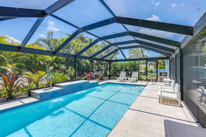 Luxury Oasis New Pool • Huge Patio • Near Beaches - Bonita Springs, FL