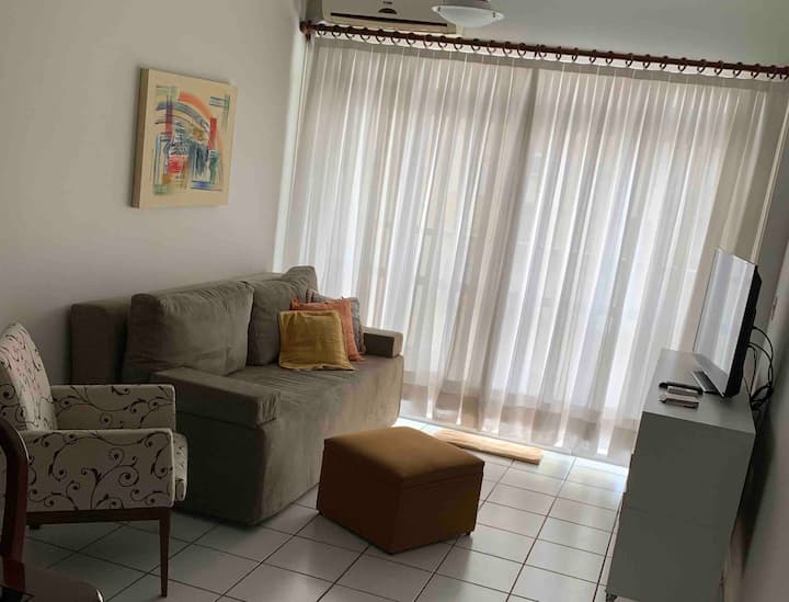 Três Quartos E Sala Climatizados, Wifi, Para Até 8 - Balneário Camboriú