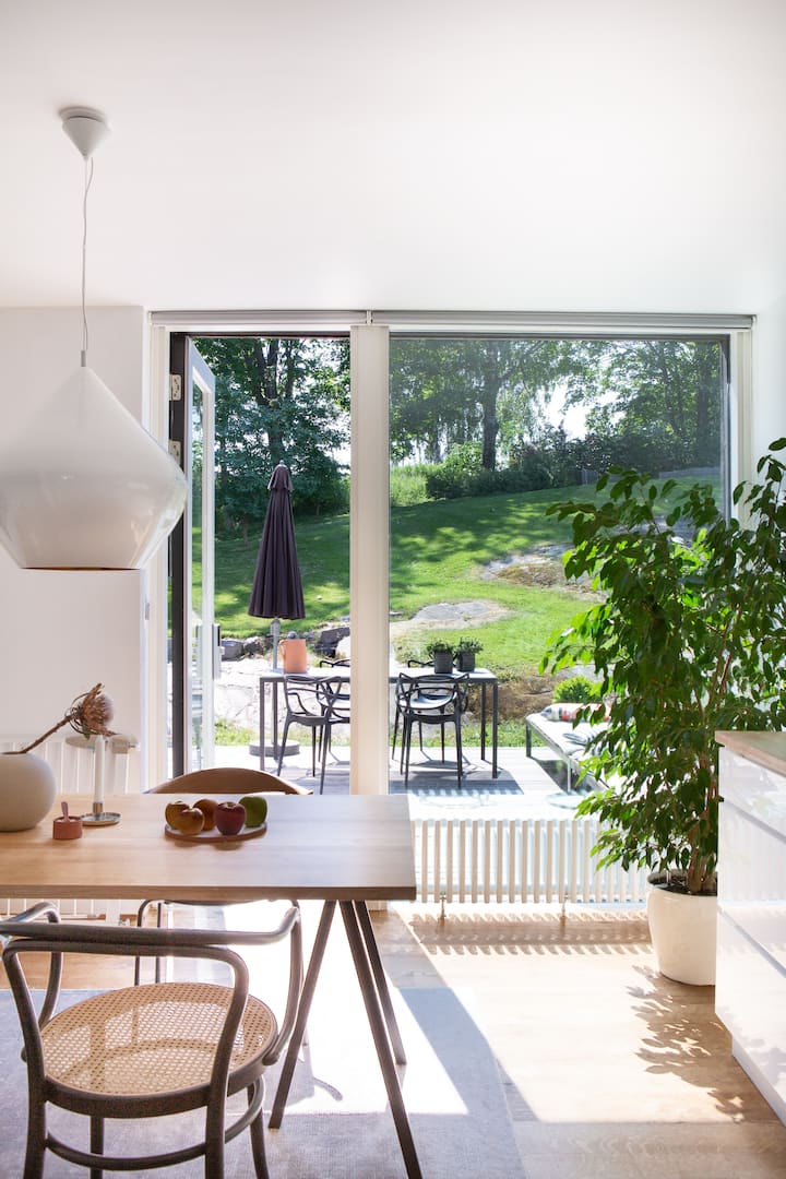 Elegant Terraced Town House In A Serene Park - Helsinki