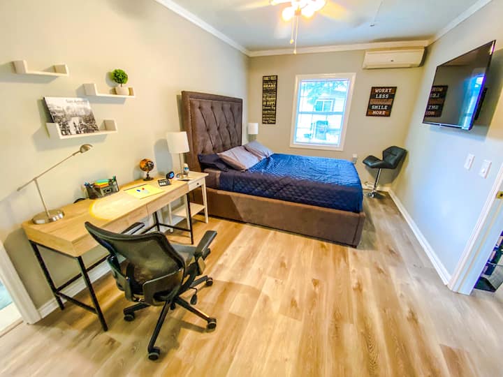 Newly Remodeled Guest House Next To Woodlawn Lake - Castle Hills - San Antonio