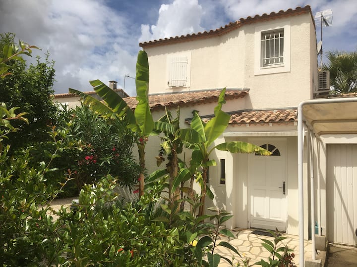 Lunel: Maison Sympa Avec Jardin - Lunel
