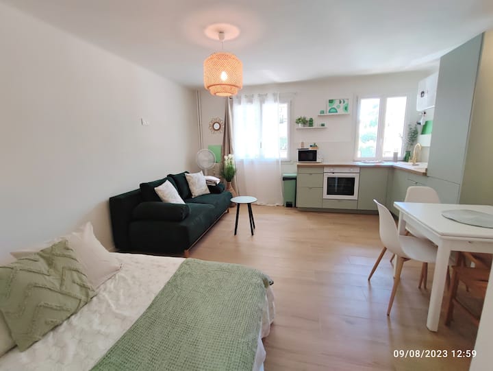 Studio Cosy En Plein Centre-ville D'antibes - Antibes