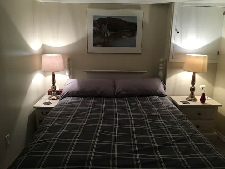 Self Checkin Private Basement Apt-short/long Term - Guelph