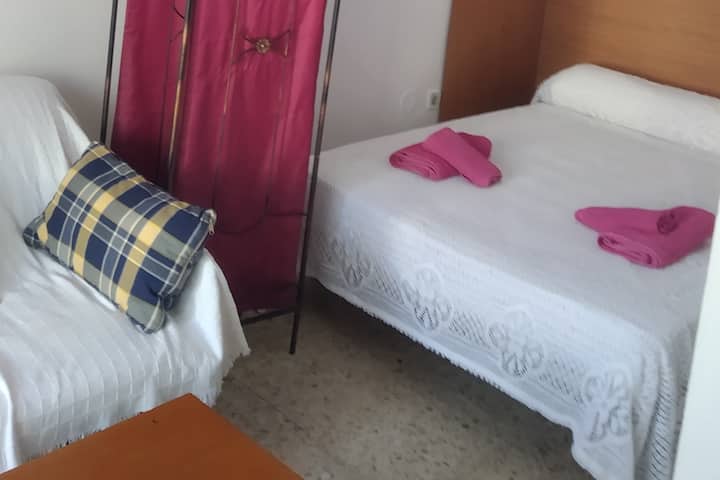 Céntrico Y Comunicado , Vacaciones En Torremolinos - Torremolinos