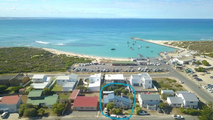 Southern Comfort - Cozy, Happy Home - Struisbaai