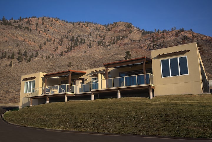 3 Bdr - Osoyoos - Monthly Winter Rentals Available - Osoyoos